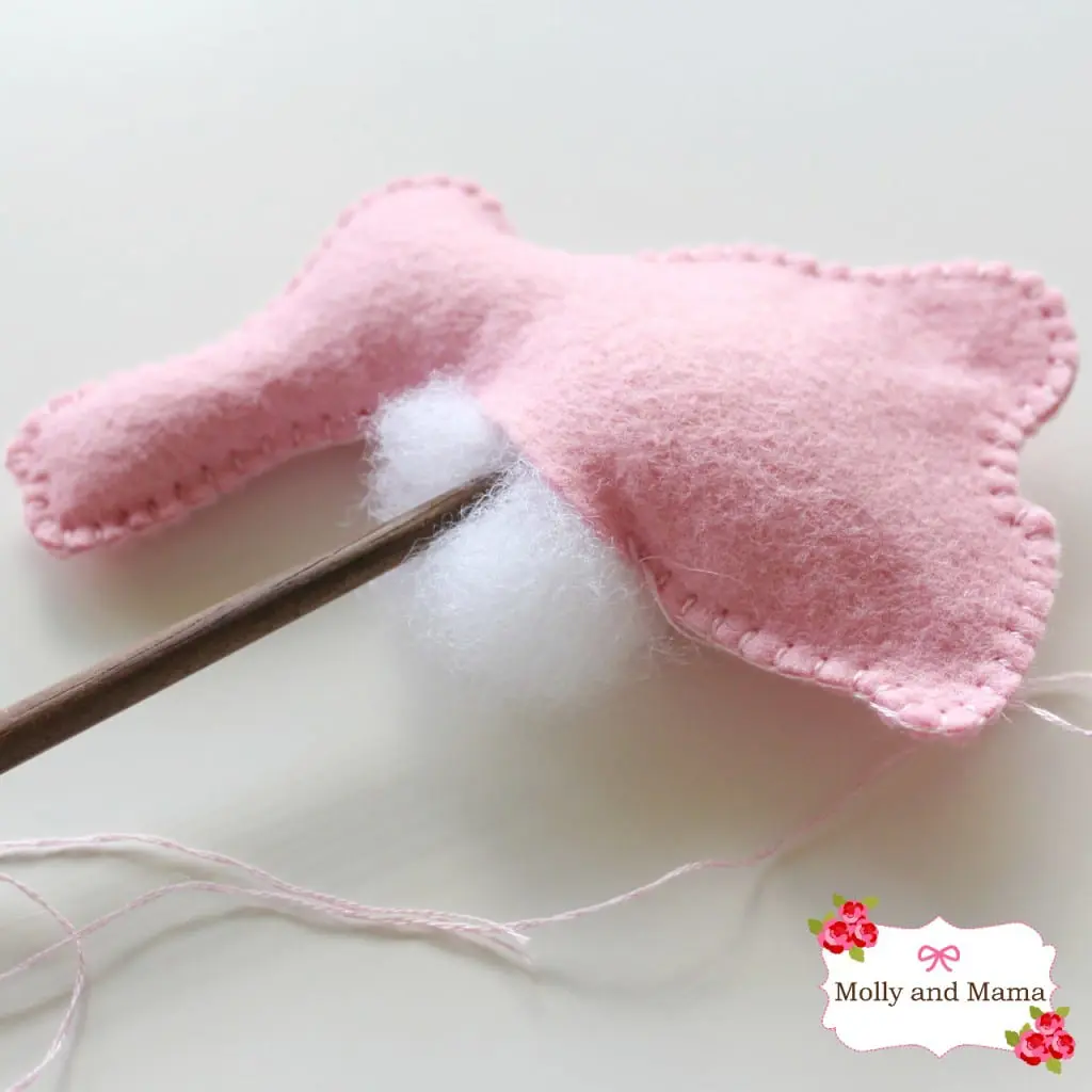 Make an Easy Felt Bunny - Molly and Mama