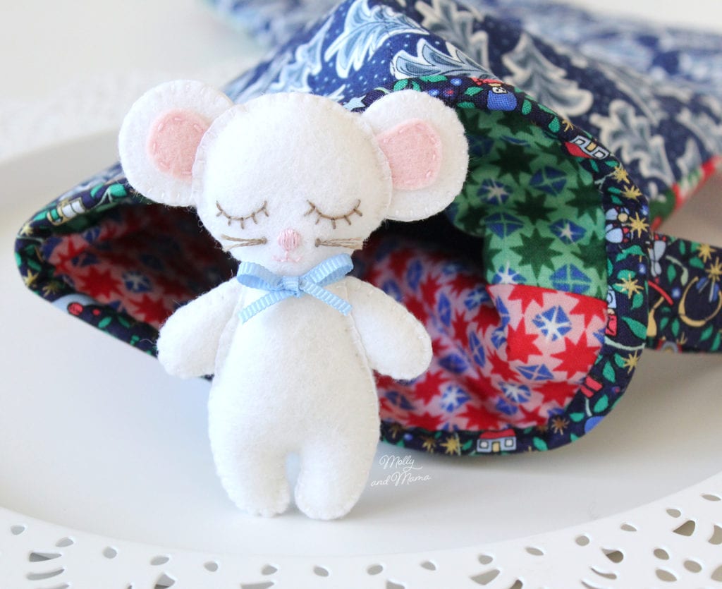 A Merry And Bright Christmas Stocking And A New Sew Along - Molly and Mama